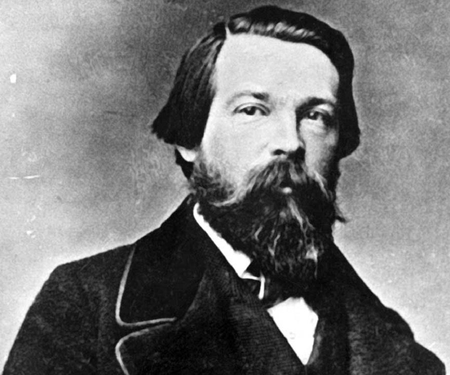 Spotlight on Statues: Friedrich Engels, First Street - Manchester’s Finest