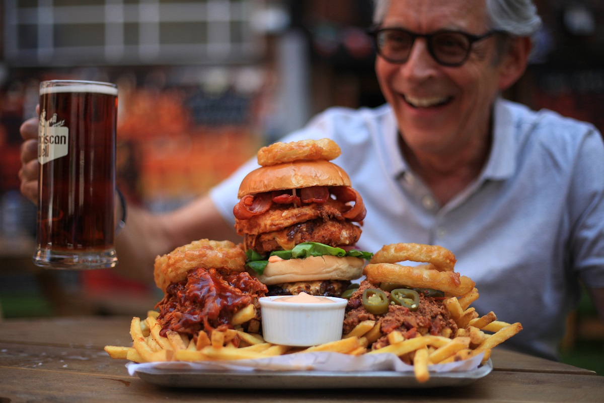 Eat it in 30 minutes and it's FREE - The Challenge Burger at Dive NQ ...