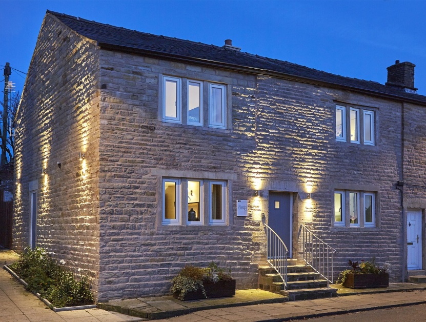 From Manchester to: The White Hart in Lydgate - Manchester’s Finest