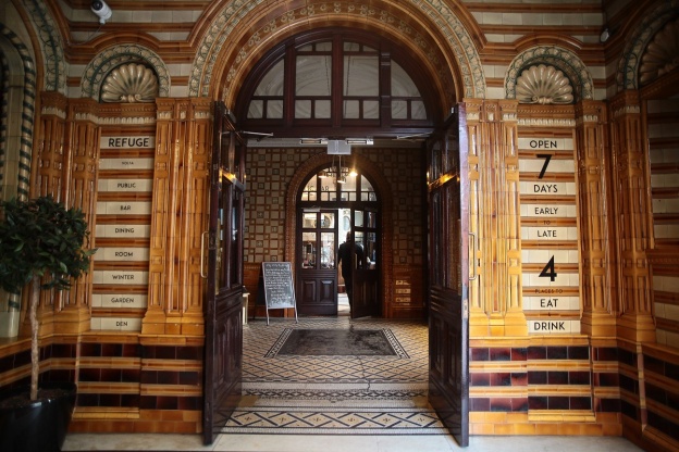 Building Secrets: The Refuge Assurance - Manchester’s Finest