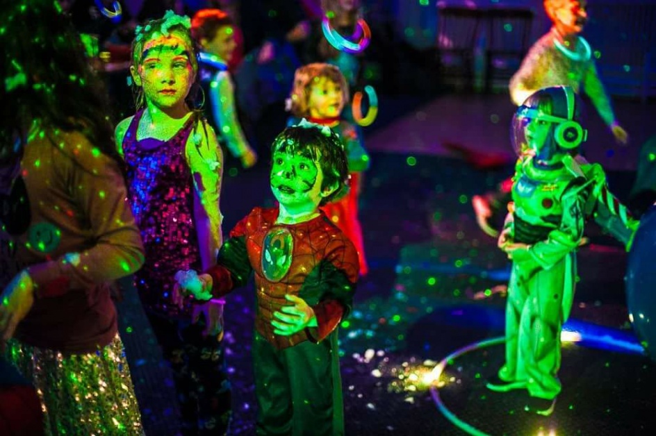 The Playhouse Project’s Christmas Family Rave Comes to Hatch ...