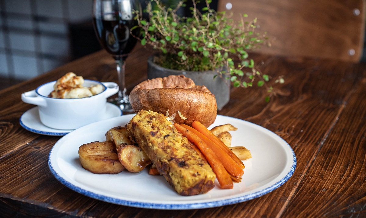 There's No Taste Like Home with the Sunday Roast at The Counter House ...