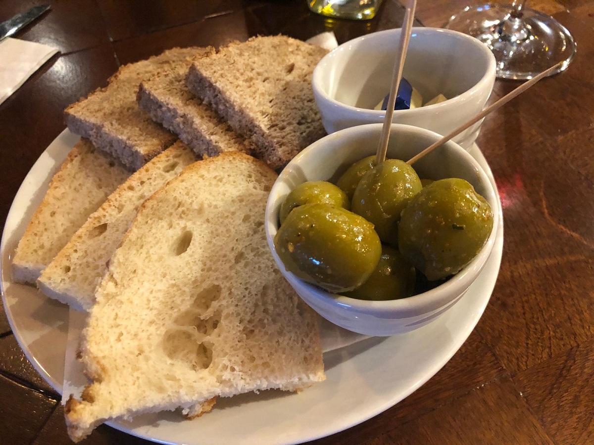 Review: Uncovering the true essence of Spanish Wine & Tapas at Evuna ...