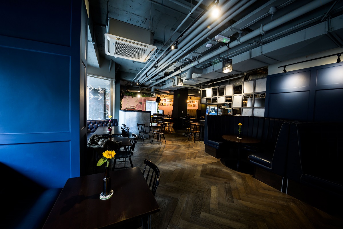 Mash Tun's 1000 different combinations of Sausage & Mash - Reviewed ...