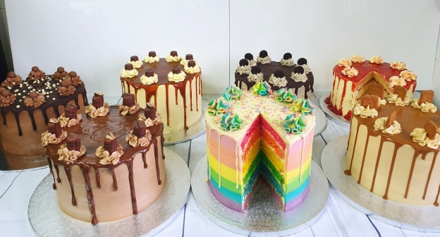 Alex's Bakery: The New Independent Cake Shop Open on Deansgate Mews ...