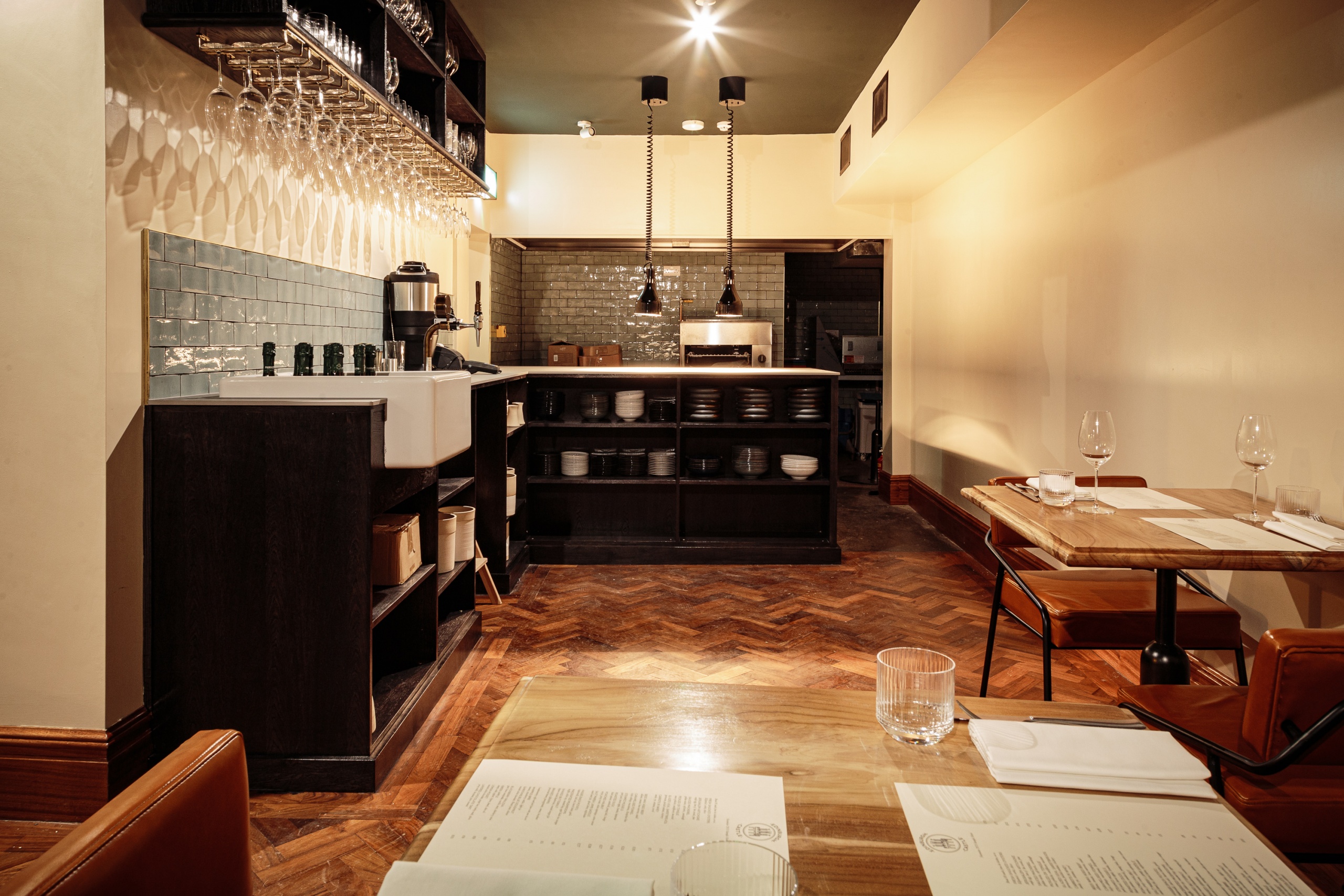 NEW OPENING: The historic Edinburgh Castle Pub opens its doors to their ...