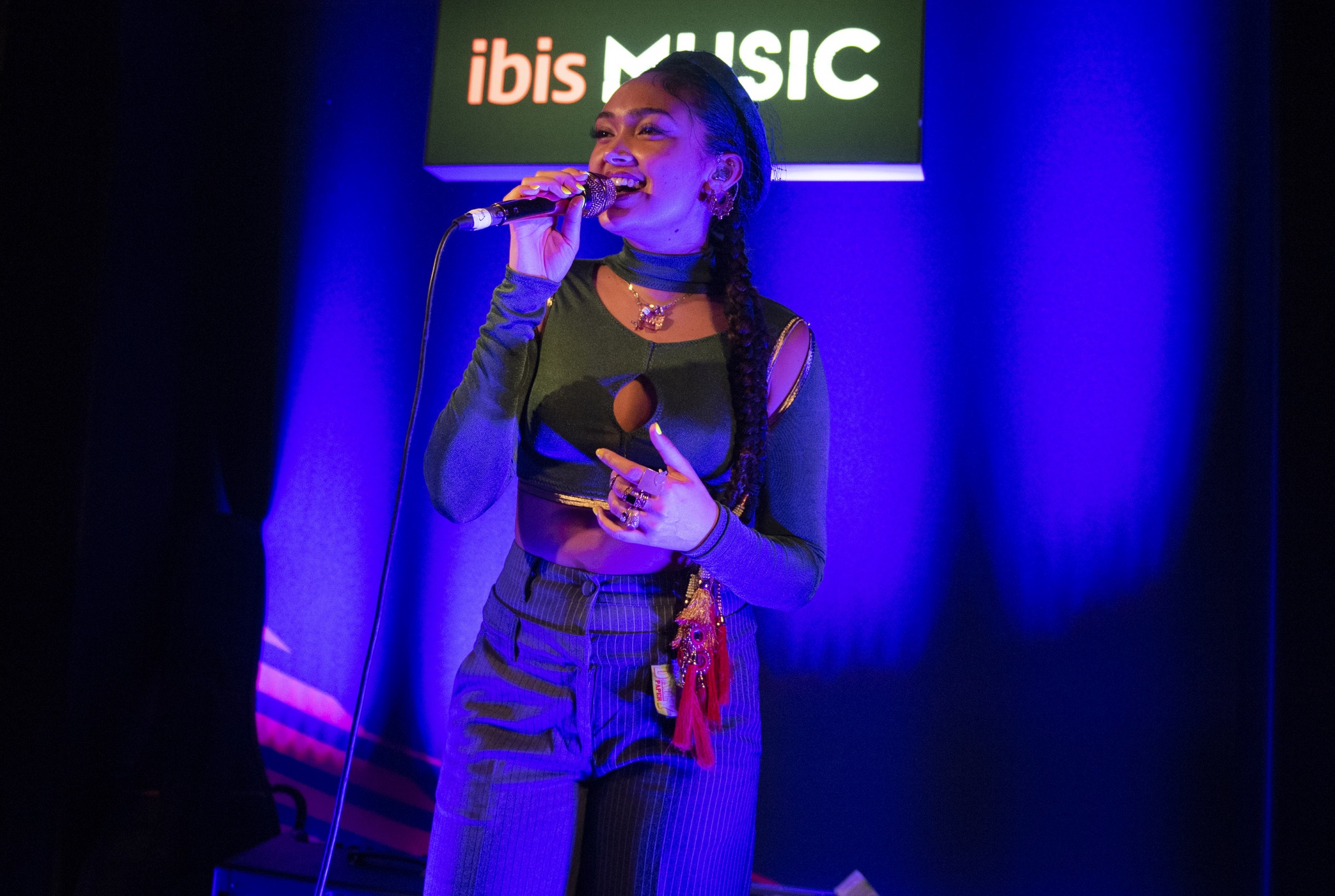 A look back at Joy Crookes’ Intimate Gig: A night of brand new musical ...