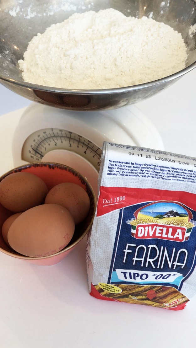 Making Butterfly (Farfalle) Pasta from Scratch with Salvi's ...