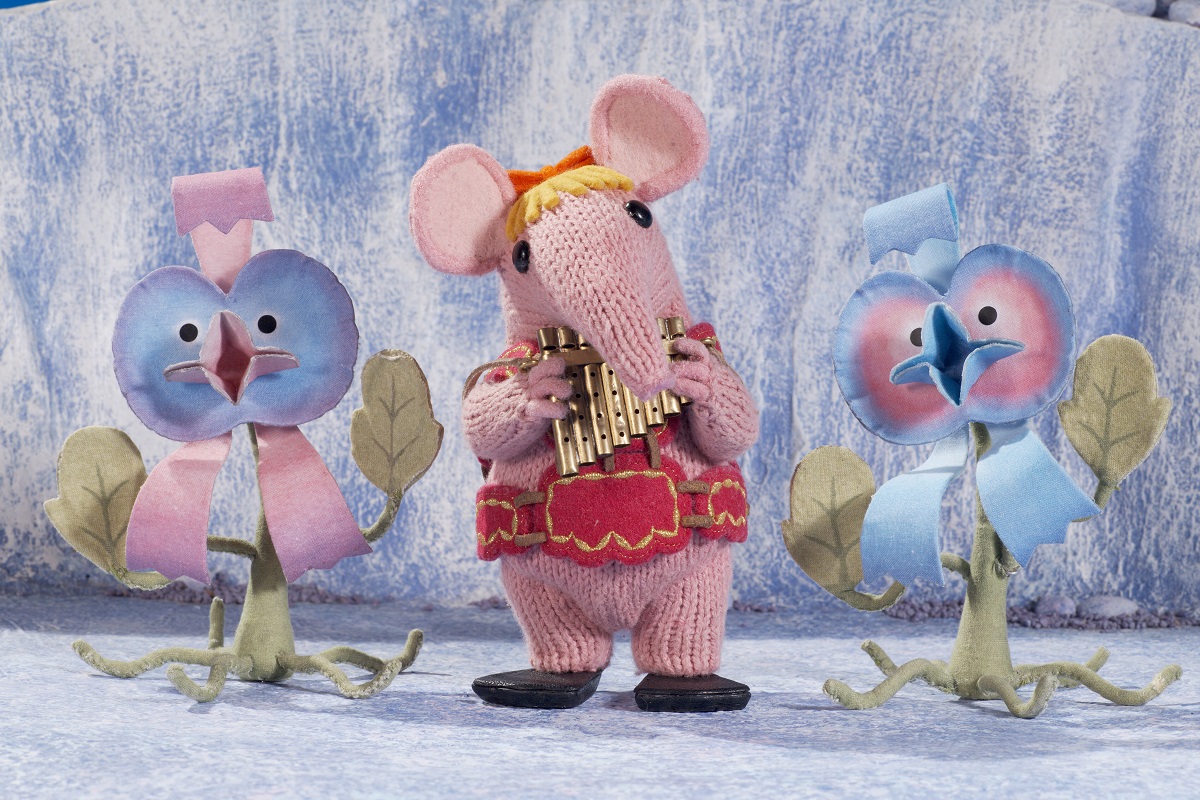 NOW STREAMING: Entertain your kids by Singing, Dancing & Performing ...