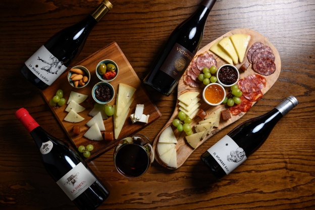 Independent Spanish restaurant La Bandera launches Wine Delivery ...