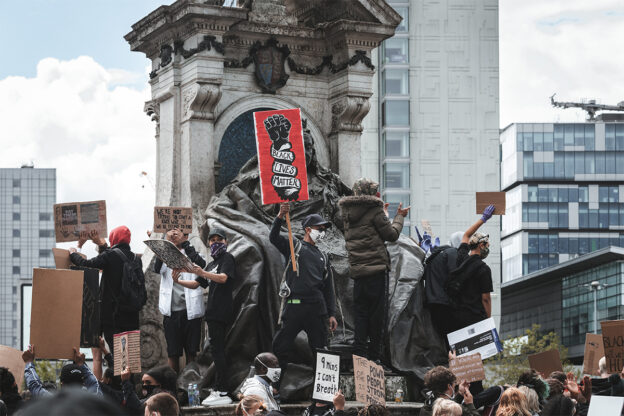 25 Powerful Photos from Manchester's Black Lives Matter Protest ...
