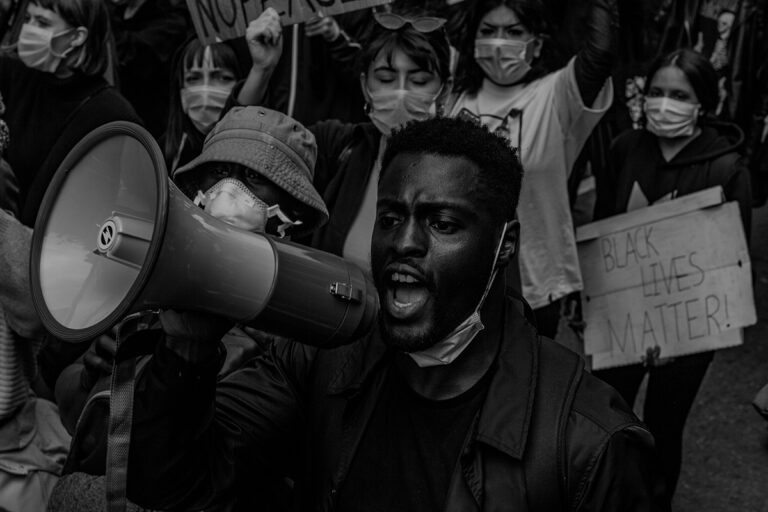 25 Powerful Photos from Manchester's Black Lives Matter Protest ...
