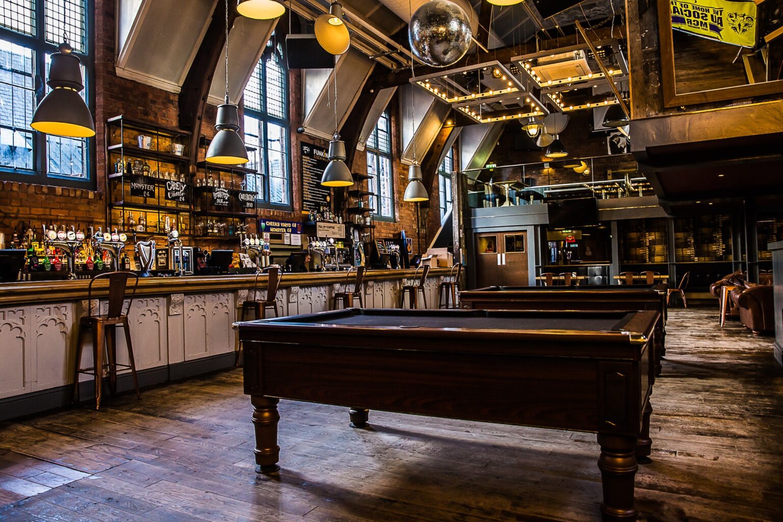 38 Places that EVERY Student in Manchester should know about ...