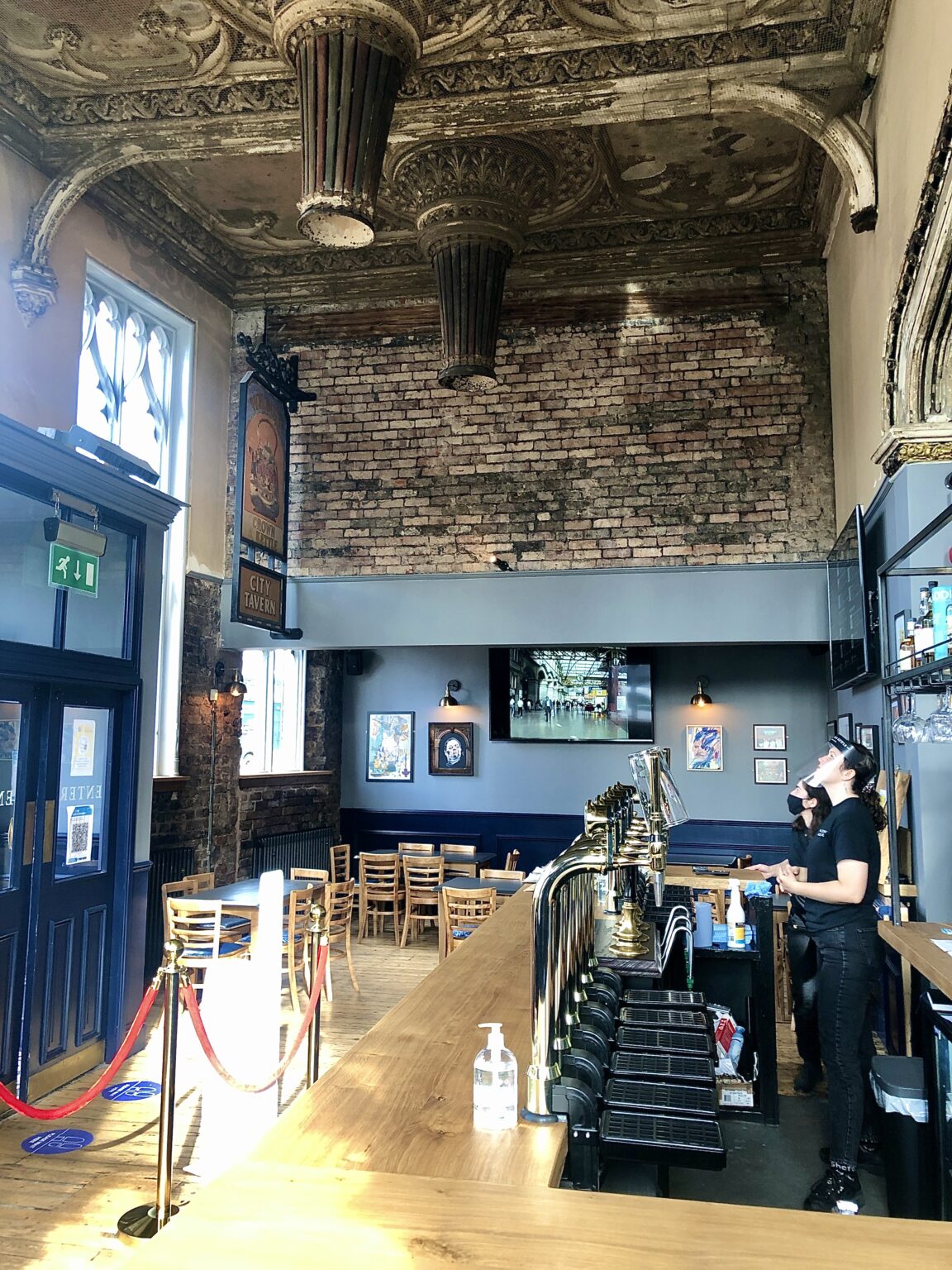 Manchester’s 286 Year Old Boozer is Back Open Again! - Manchester’s Finest