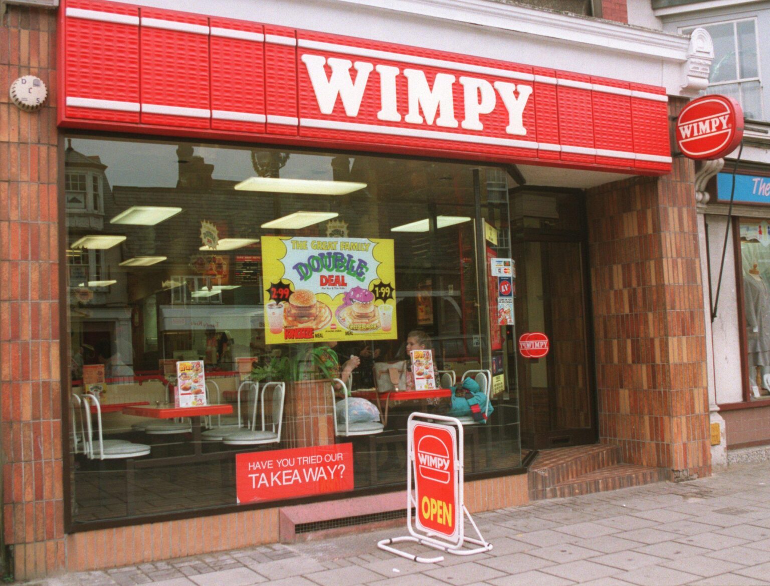 Brad Pitt, Beefeaters & Pork Benders: What Happened to Wimpy ...