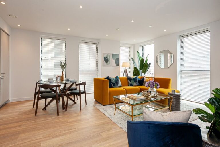 Cocktails, Street Food & an Exclusive Look at the City's Newest ...