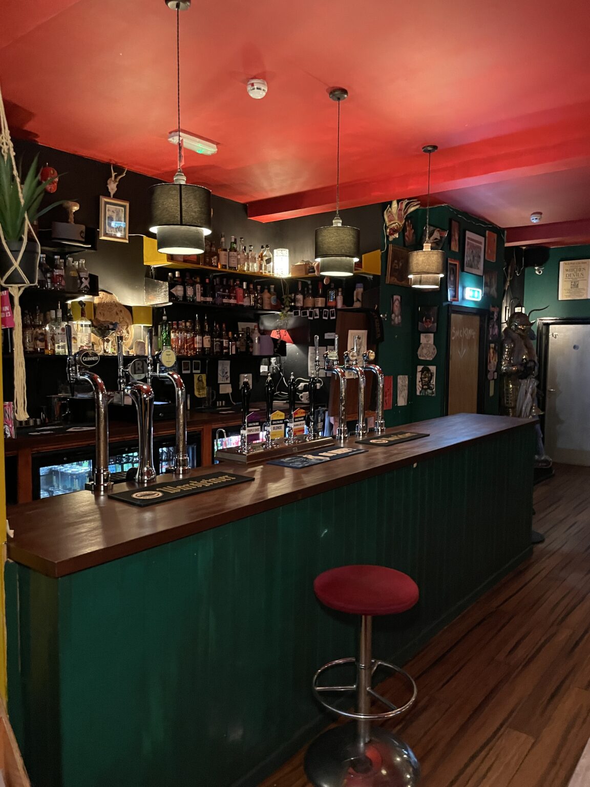 Manchester’s Best Independent Music Venues: The Peer Hat - Manchester’s ...