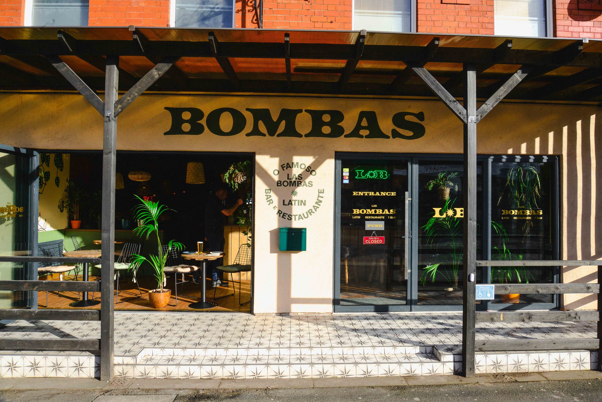 Las Bombas